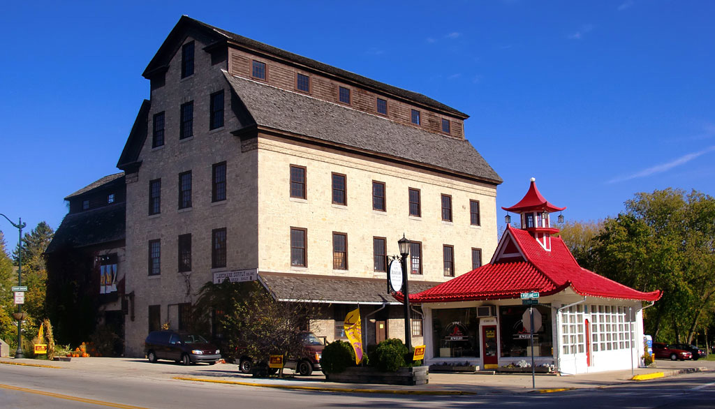 History of the Cedarburg Mill - Landmark Feed, Seed & Supply